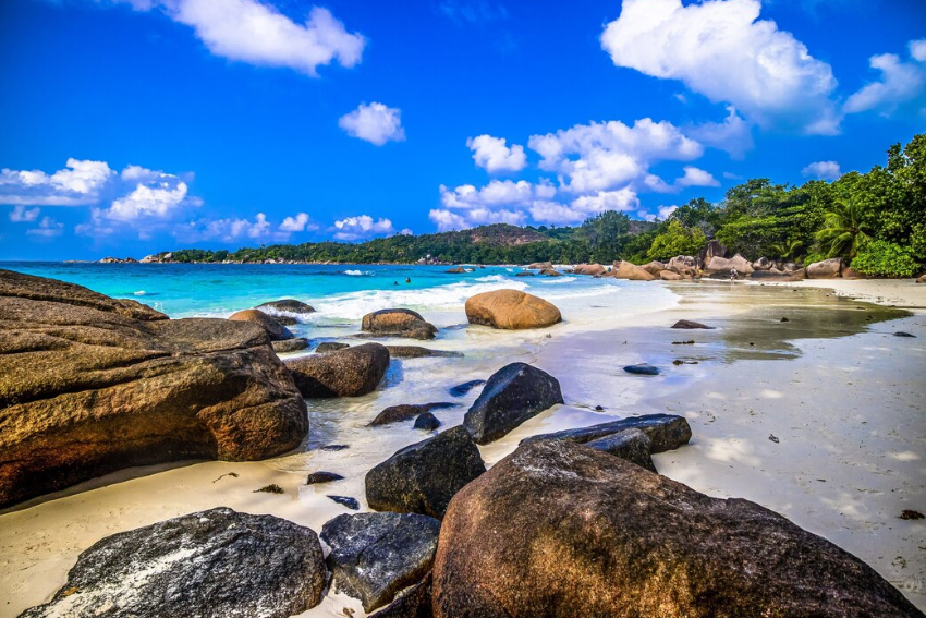 10 Best Honeymoon Destinations in the World
