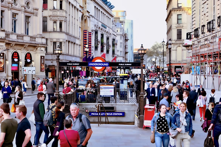 9 Best Shopping Cities in the World for Shopaholics - UPLARN