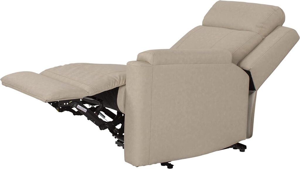8 Best RV Recliners and Wall Hugger Loveseats - UPLARN
