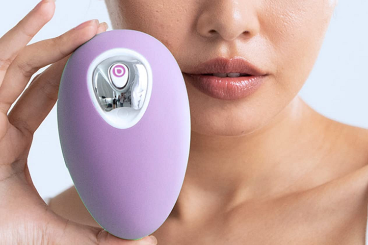 16 Best Facial Therapy Devices to Look Younger - UPLARN